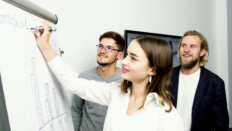 SACRU attributes up to 10 000 € to research mobility | ESB